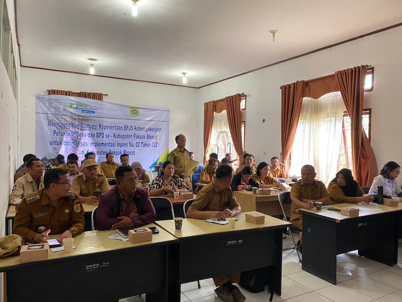 DINAS SOSIAL PAKPAK BHARAT LAKSANAKAN RAPAT KORDINASI MONITORING DAN EVALUASI KEPESERTAAN ...